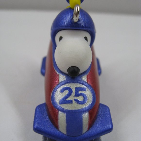 Hallmark | Holiday | Hallmark 222 Winter Fun With Snoopy Miniature ...